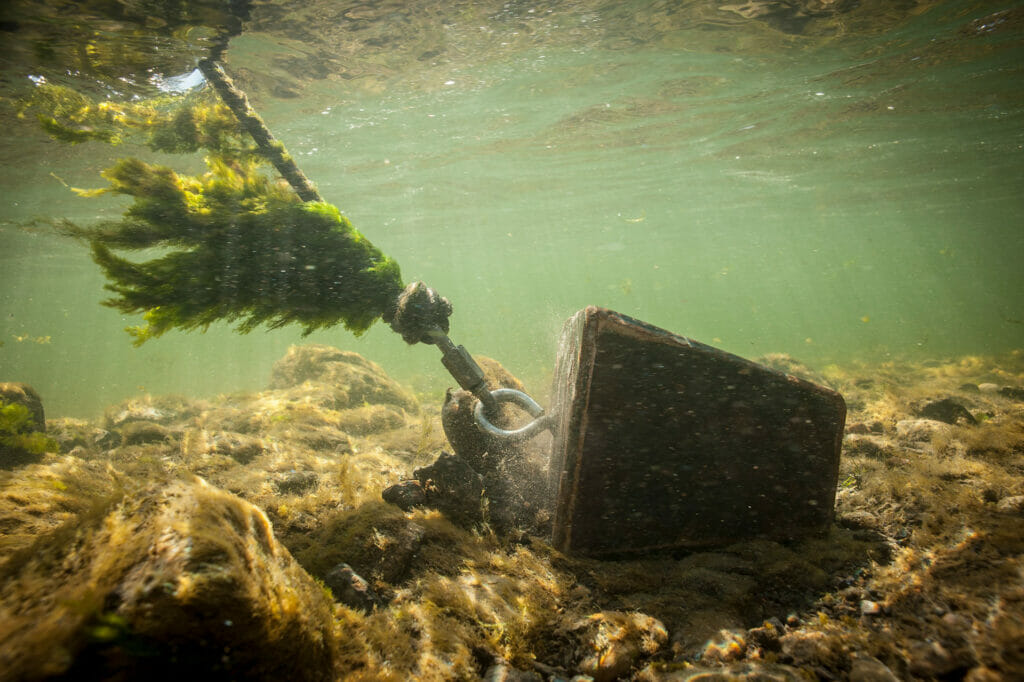 Video: A Solid Knot For Attaching An Anchor To A Raft Or Drift Boat ...